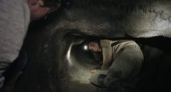 Filming in the Paris Catacombs for As Above, So Below - The Credits