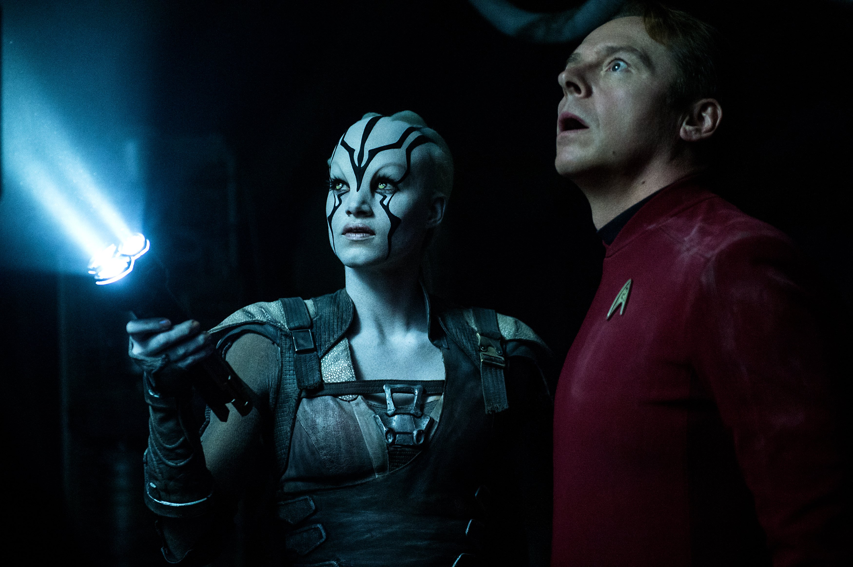 New Star Trek Beyond Trailer Introduces Villain - The Credits