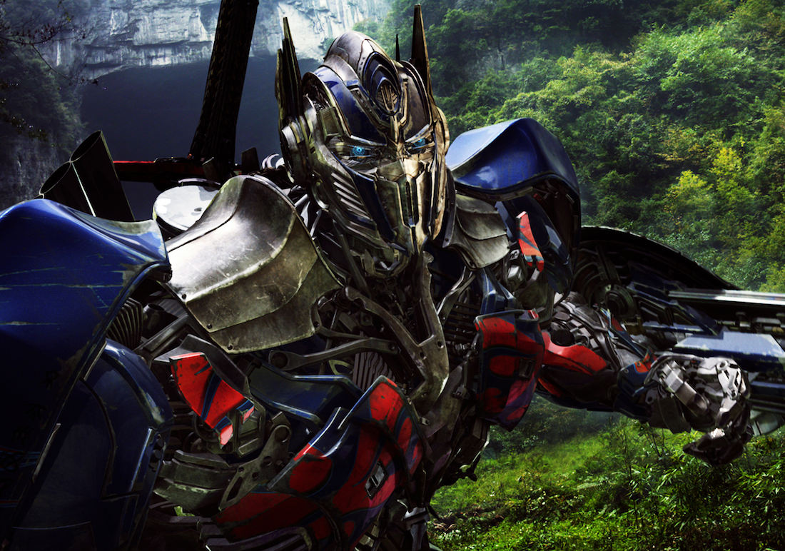 Michael Bay Introduces Adorable new Transformer Squeeks - The Credits