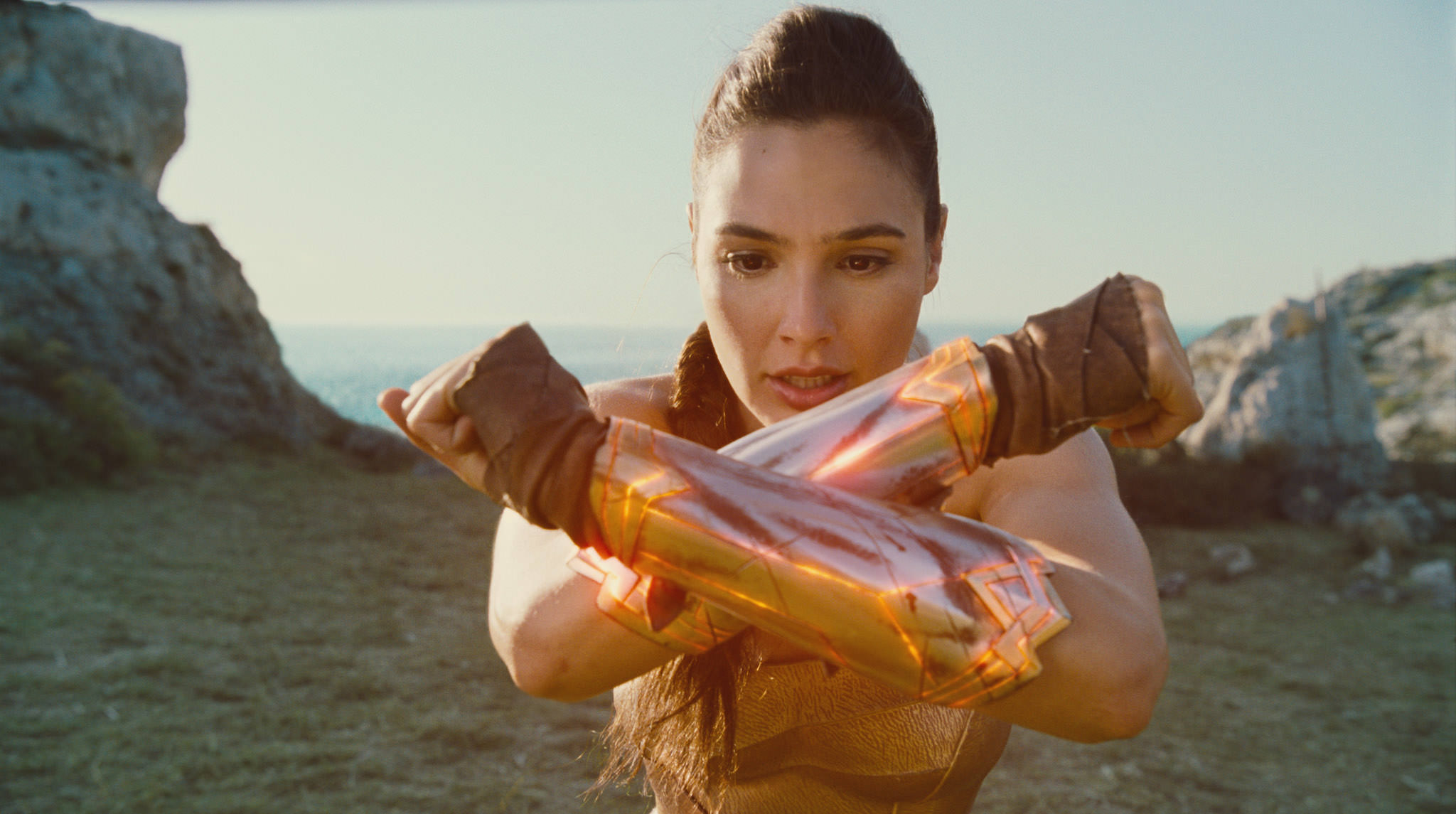Gal Gadot Explains How Her Portrayal of Wonder Woman Has Evolved - The ...