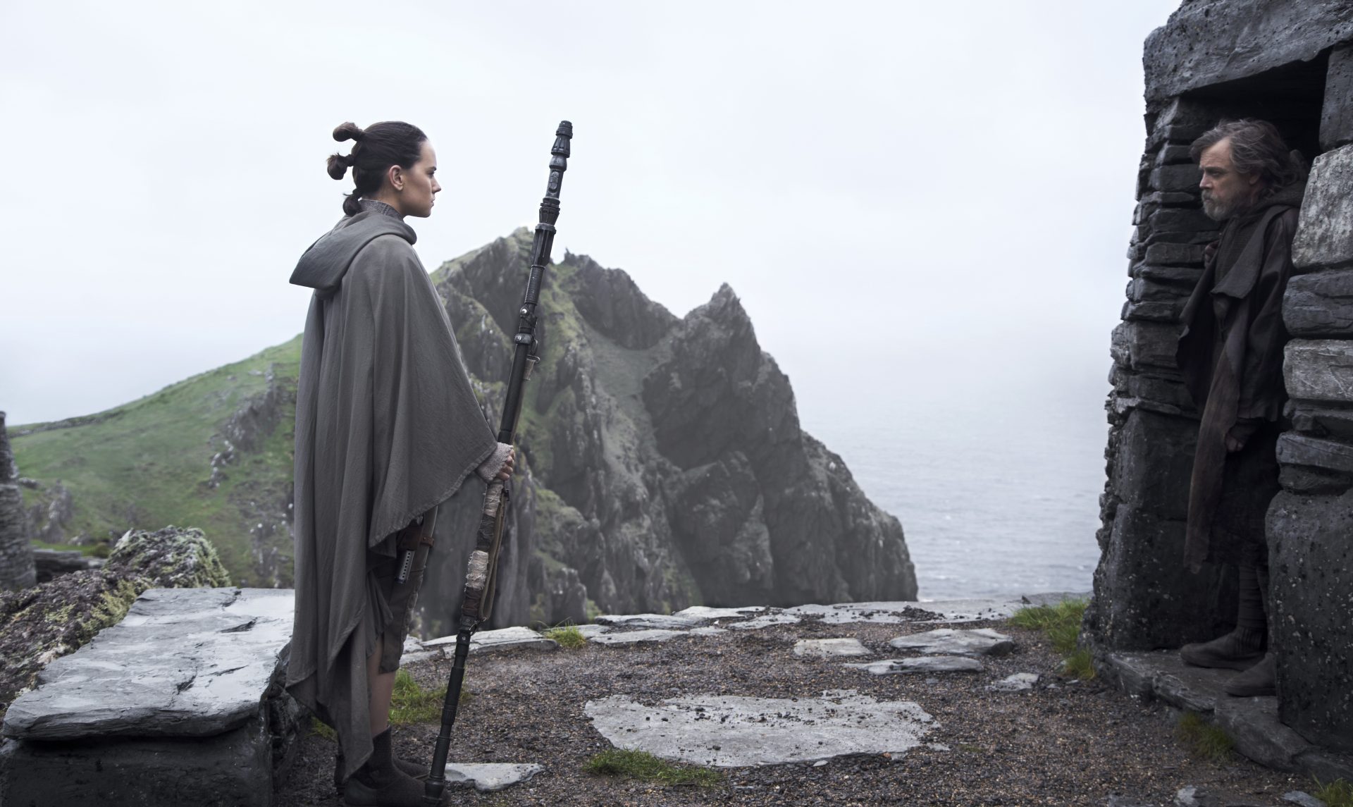 A New Hope for a Fresh "Star Wars" Saga: New Trilogy to be Written ...