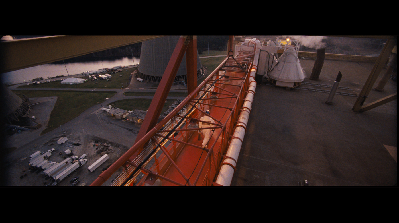 First Man's VFX Supervisor on Archival Footage, In-Camera Effects & the ...