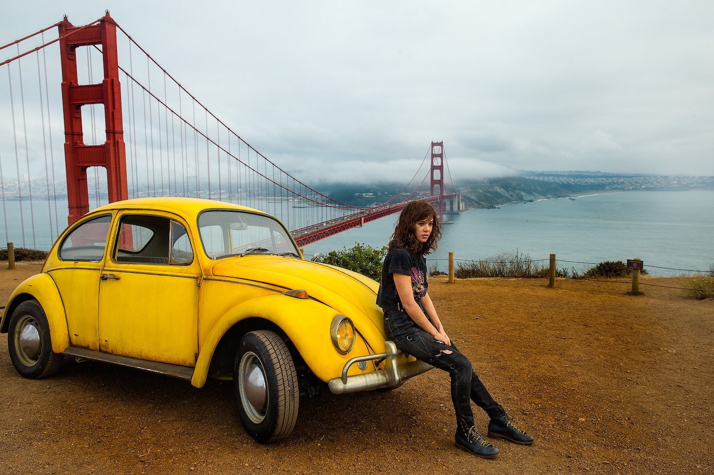New Bumblebee Photos Reveal Decepticons Sent to Hunt our Hero - The Credits