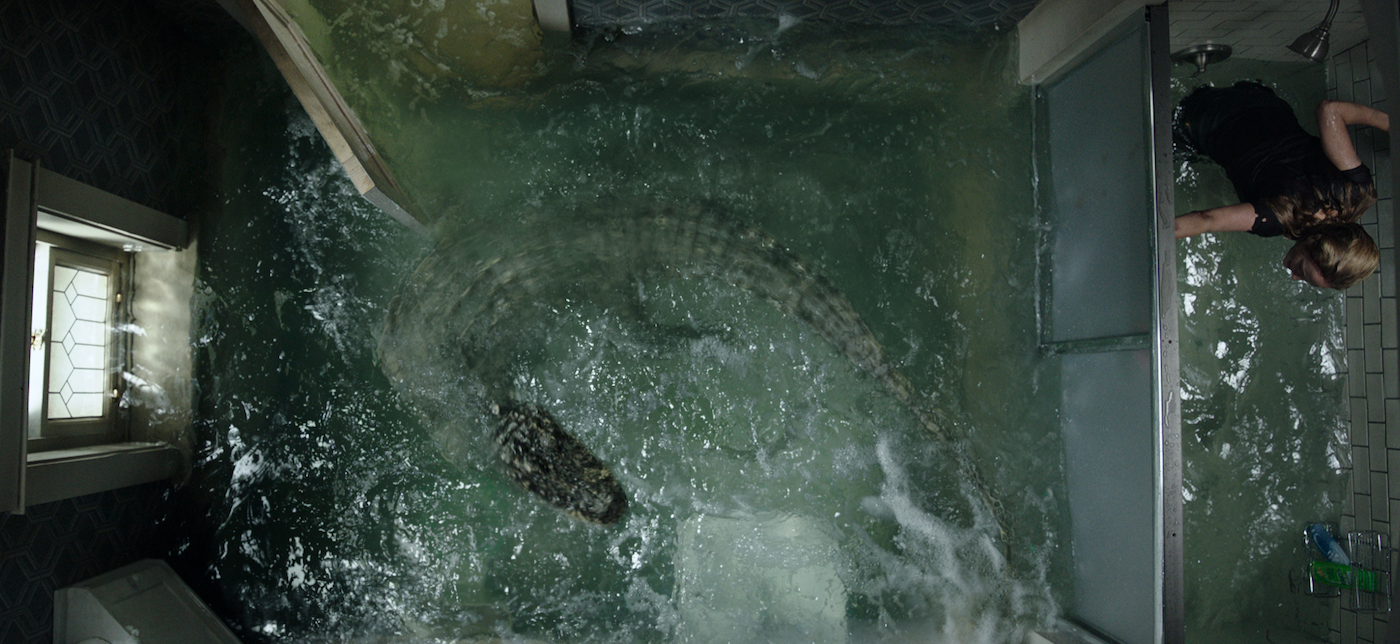 New Images From Crawl Reveal Alligator-Infested Nightmare - The Credits