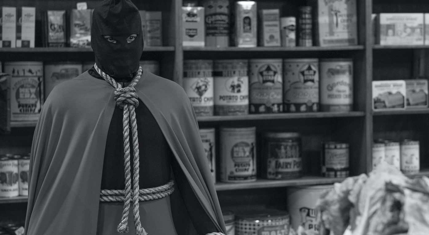 How Watchmen Cinematographer Gregory Middleton Captured Hooded Justice ...