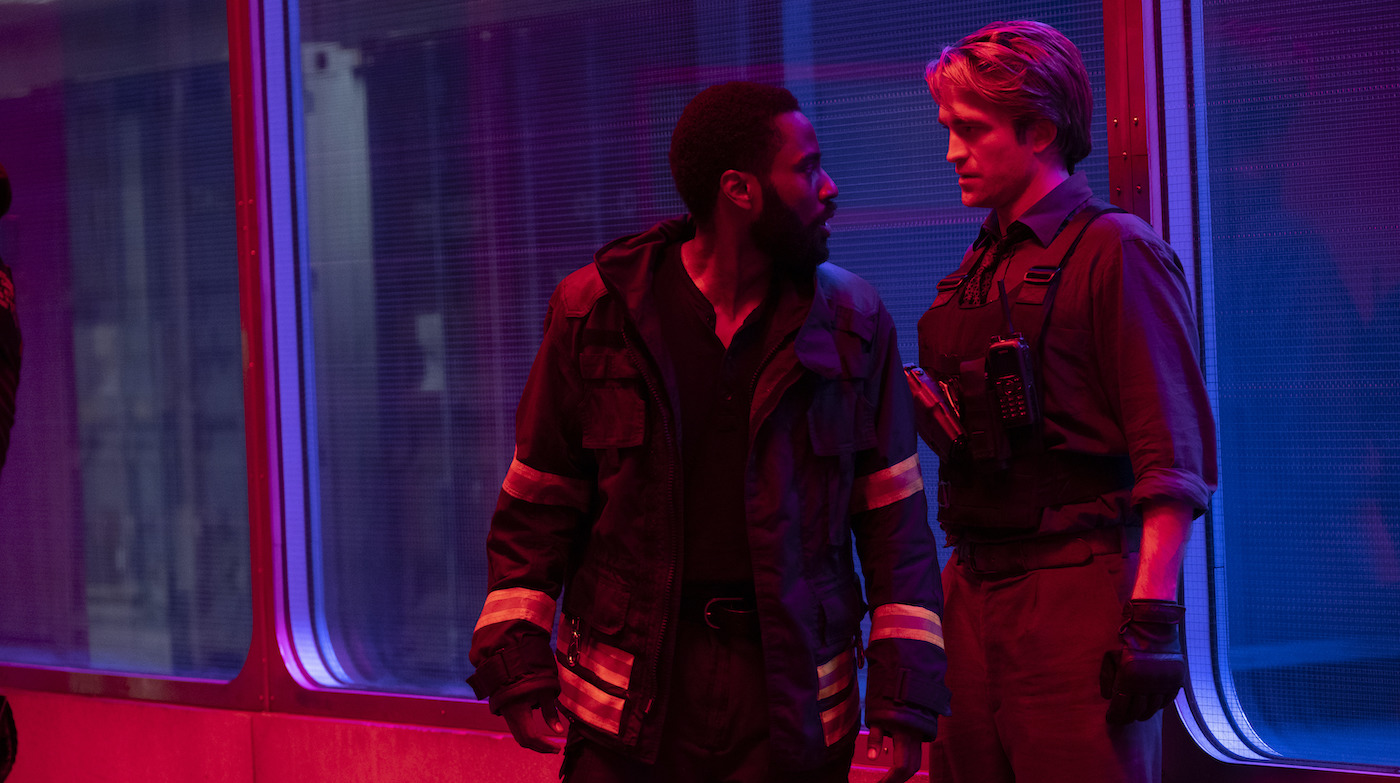 Why Christopher Nolan Used a Real Plane For an Epic Stunt in Tenet ...