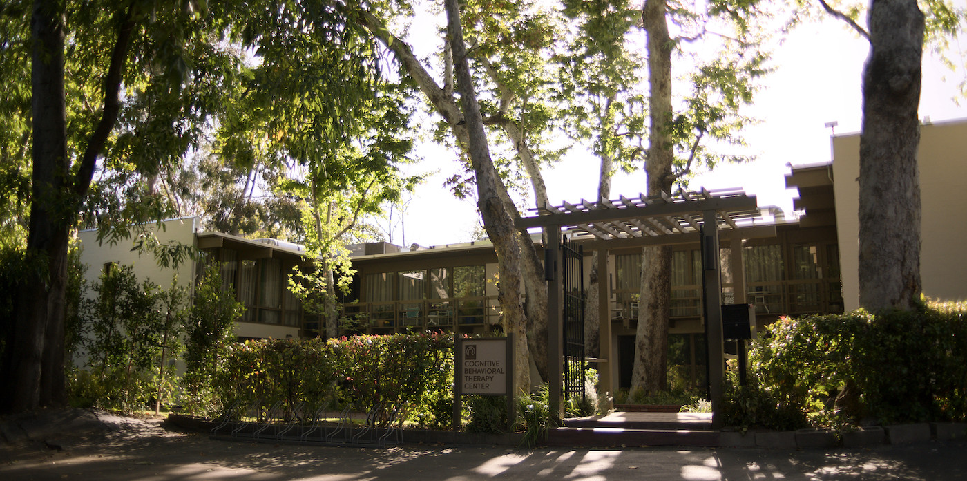 "Shrinking" Production Designer Cabot McMullen on Laughing & Crying in ...