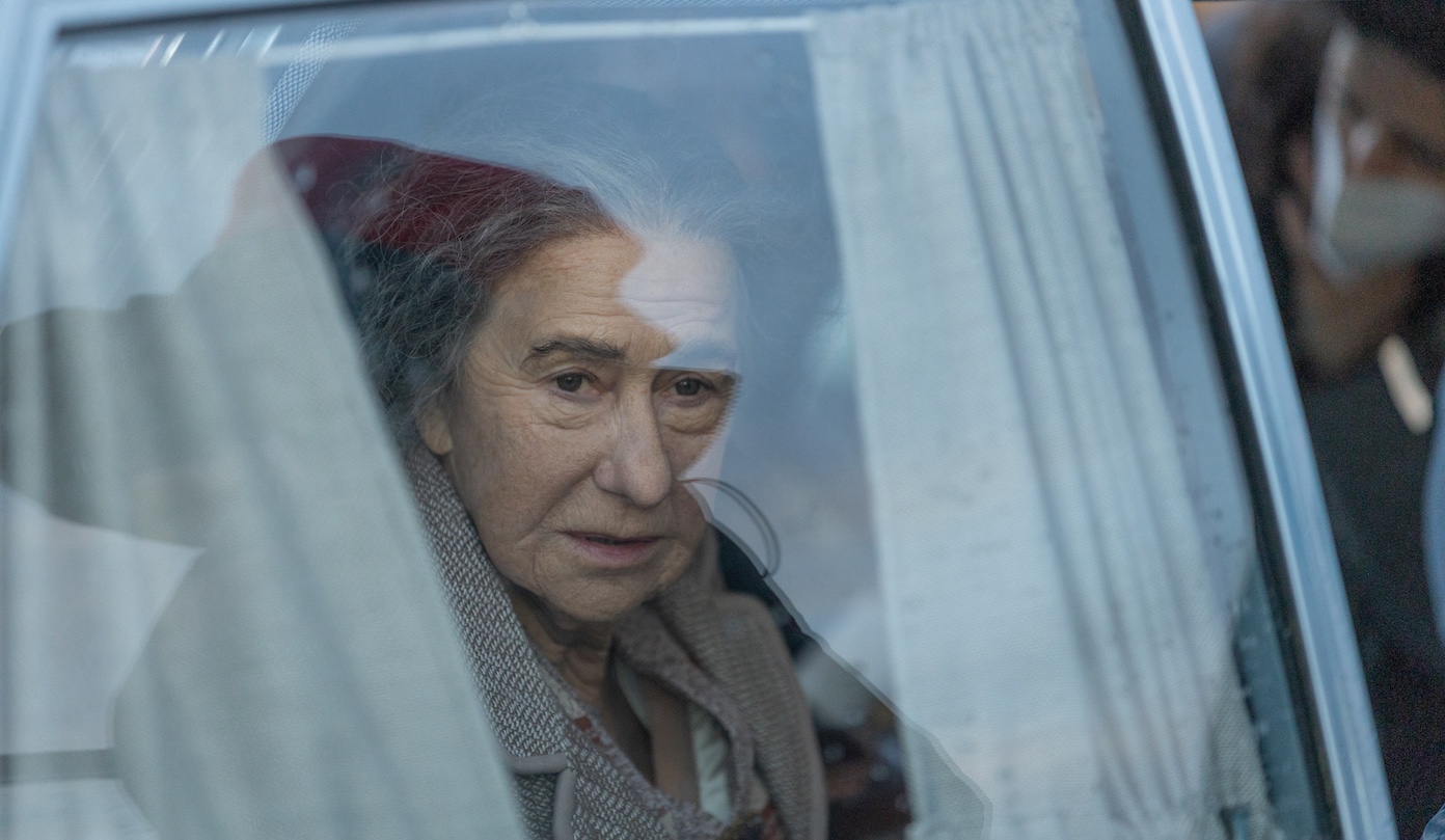 The Oscar-Nominated Hair & Makeup Team on Turning Helen Mirren Into ...