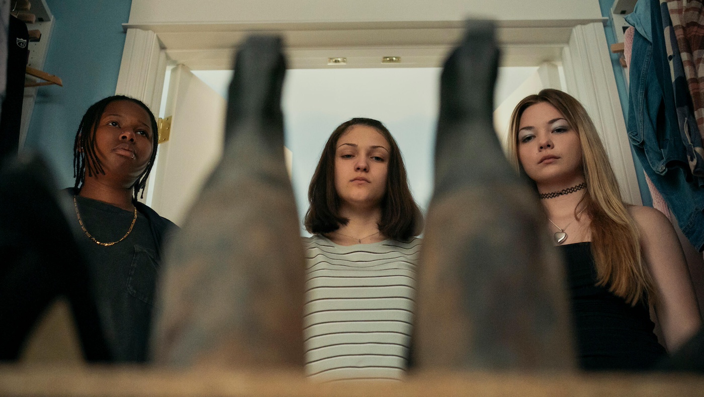 "Under the Bridge" EP/Director Quinn Shephard on Lily Gladstone & Riley ...