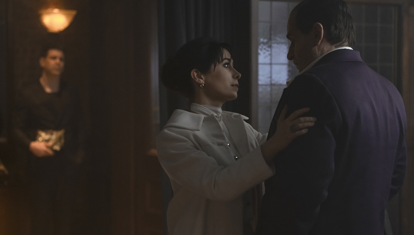 "The Penguin" Hair Department Head Brian Badie on Styling Gotham's ...