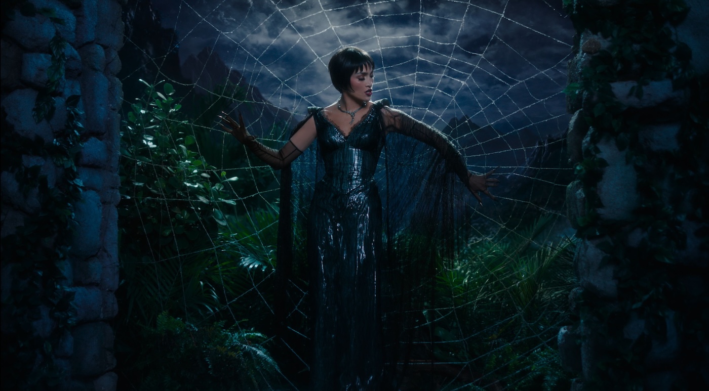 Getting Caught in "Kiss of the Spider Woman" Production Designer Scott Chambliss's Perfect Web ...